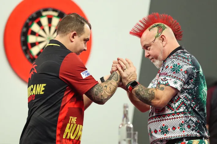 Achttien legs gespeeld, nul gewonnen: Peter Wright verliest driemaal op ...