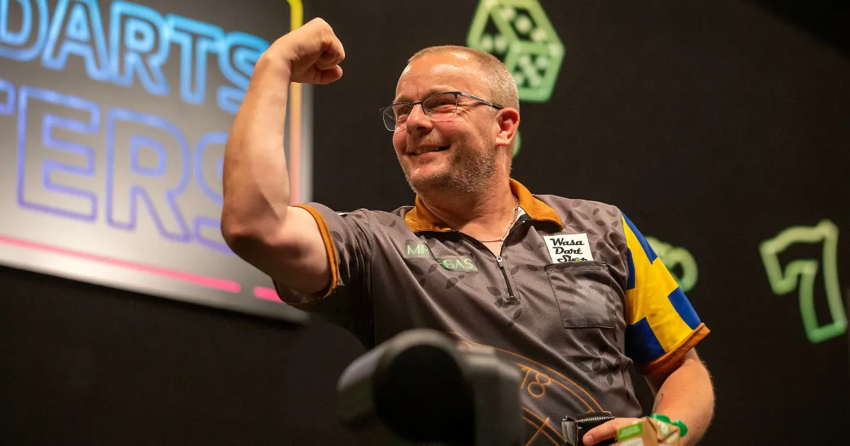 Johan Engstrom stunt met zege op tweevoudig wereldkampioen Peter Wright ...