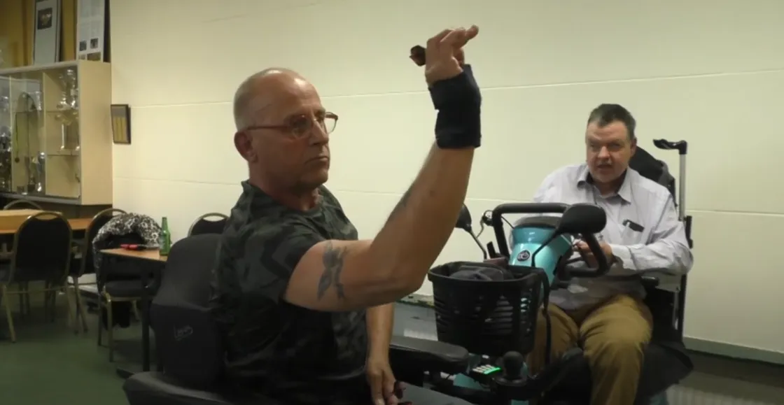 Eerste Nederlands kampioen paradarts Arie van der Rassel overleden