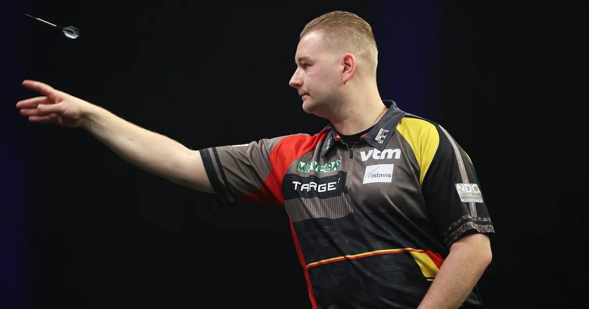 Dimitri van den Bergh incasseert forse nederlaag in Minehead; Gary ...