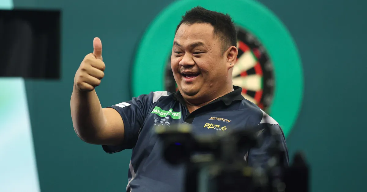 Paolo Nebrida gaat langs bij zieke vriend na sensatie op WK Darts ...