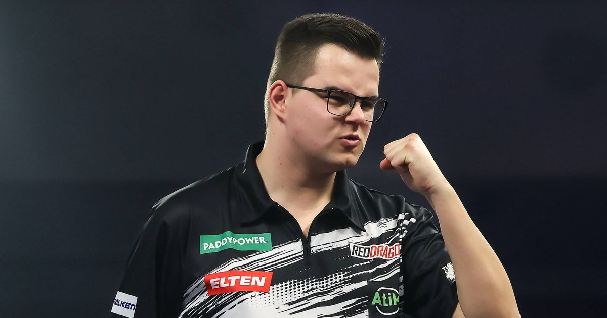 Van Veen lost Van Gerwen officieel af als beste darter van Nederland na ...