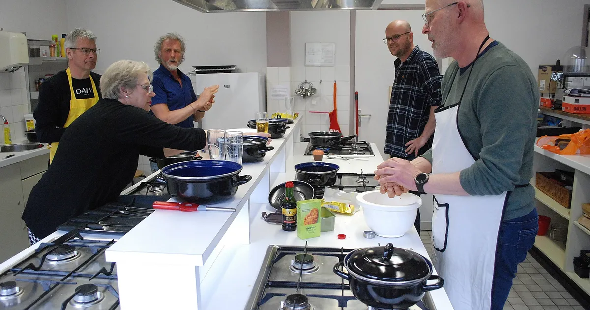 Emma Eefting braadt de beste gehaktbal in de Wijk