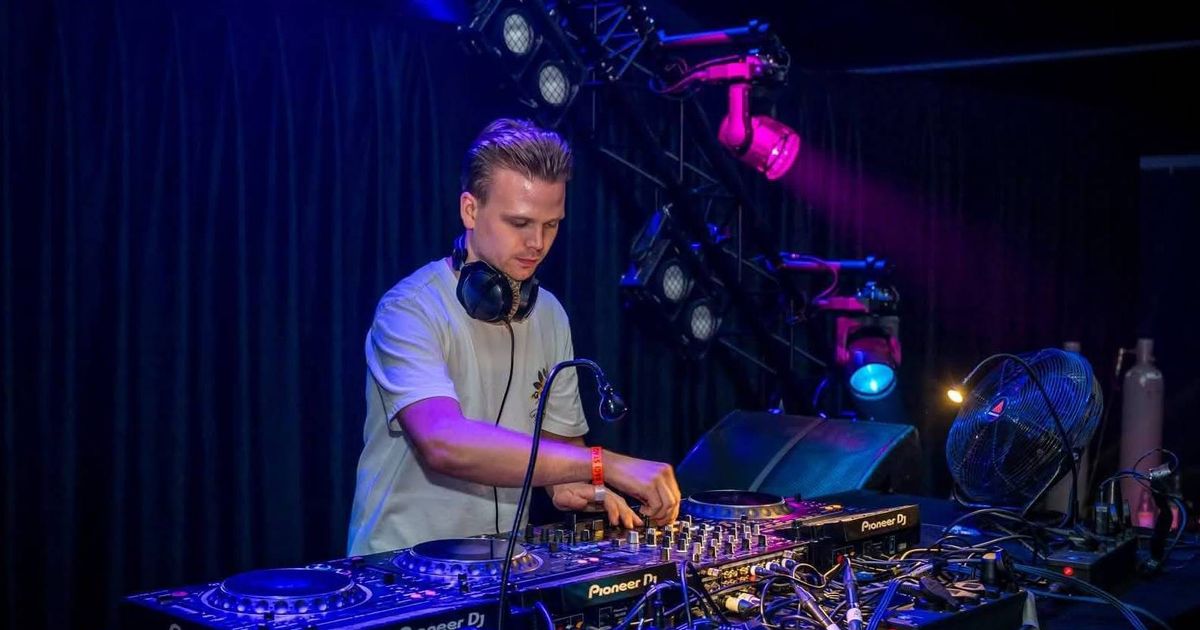 Help DJ Ryan Blanken uit Zuidwolde Het Glazen Huis in
