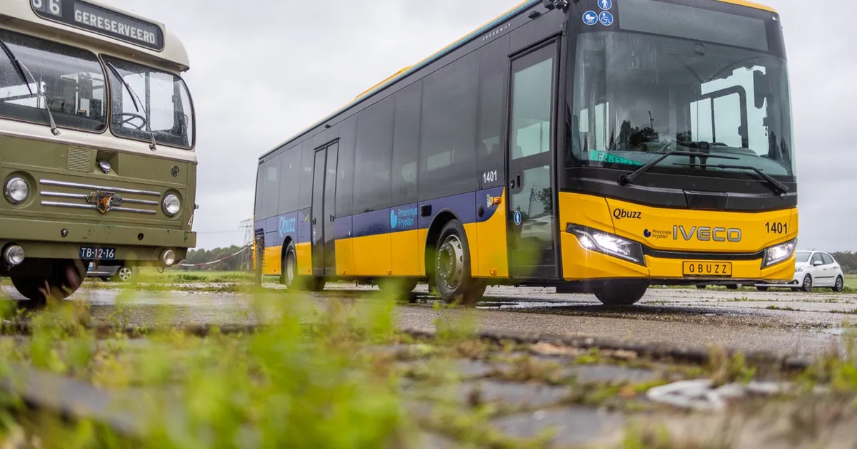 Onthulling nieuwe bussen Fryslân