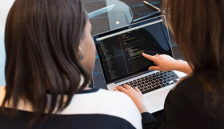 Developer inhuren voor alle development werkzaamheden