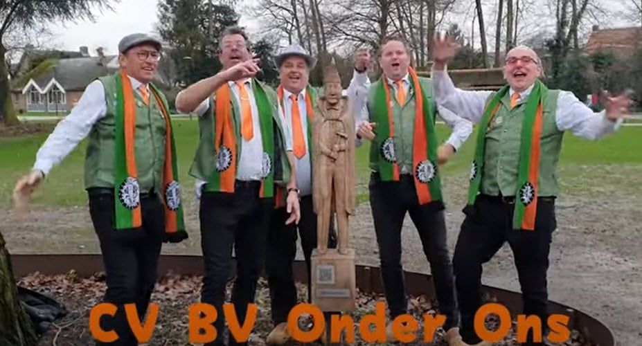 Opwarmer: CV Onder Ons -Heej hoe ist?