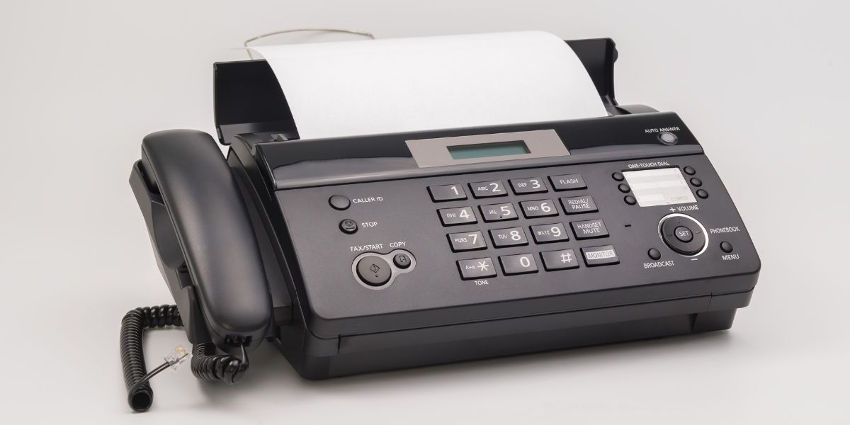 Tijdmachine: met de fax kon je e-mailen over de telefoonlijn