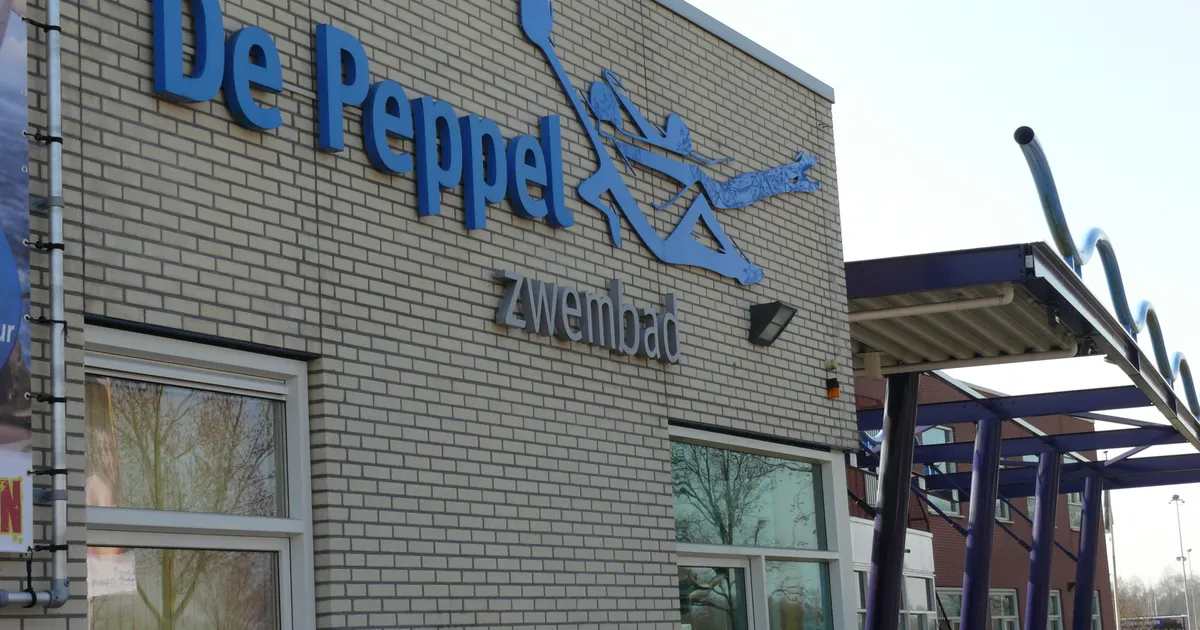 Zwembad De Peppel sluit de glijbaan 'Crazy Cone'