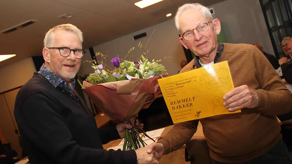 Jubileum bij Hartentroef; Remmelt Bakker (84) 35 jaar lid
