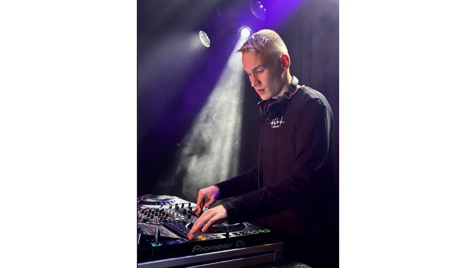 Talentvolle Sam Last (16) uit Ermelo wil DJ worden
