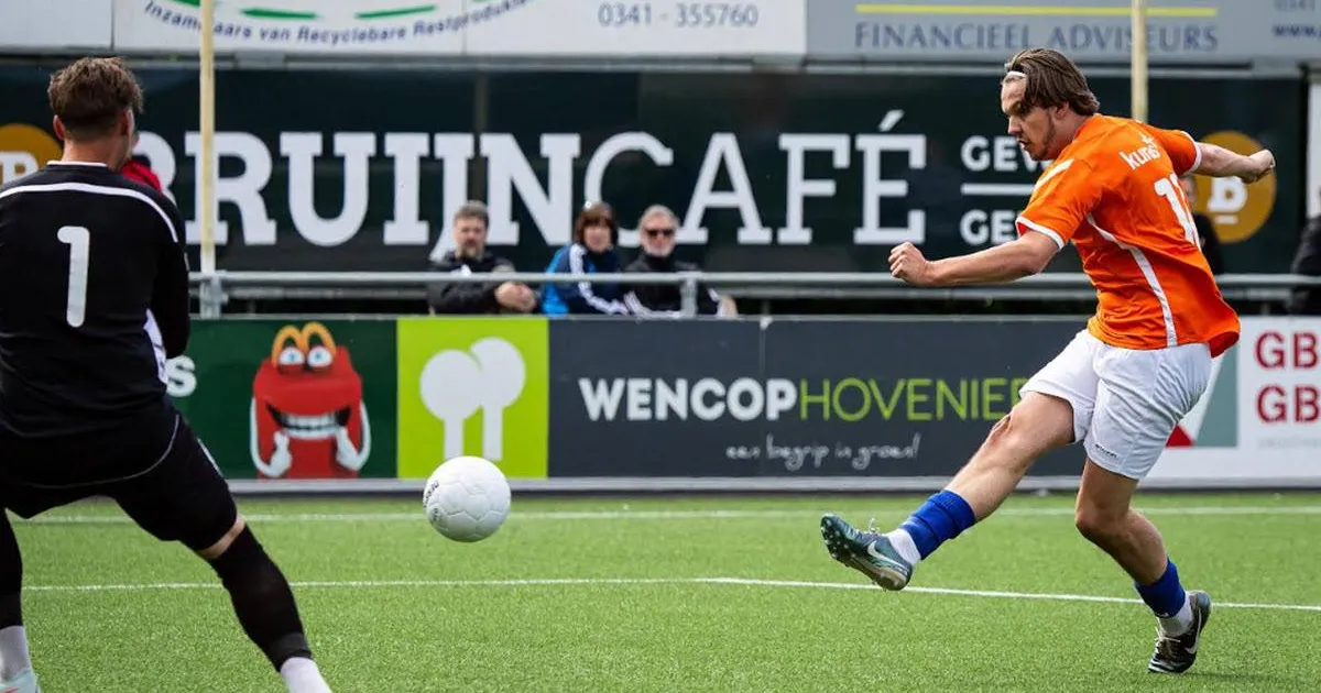 Applaus: FC Horst plaatst zich voor nacompetitie na zege bij Renswoude