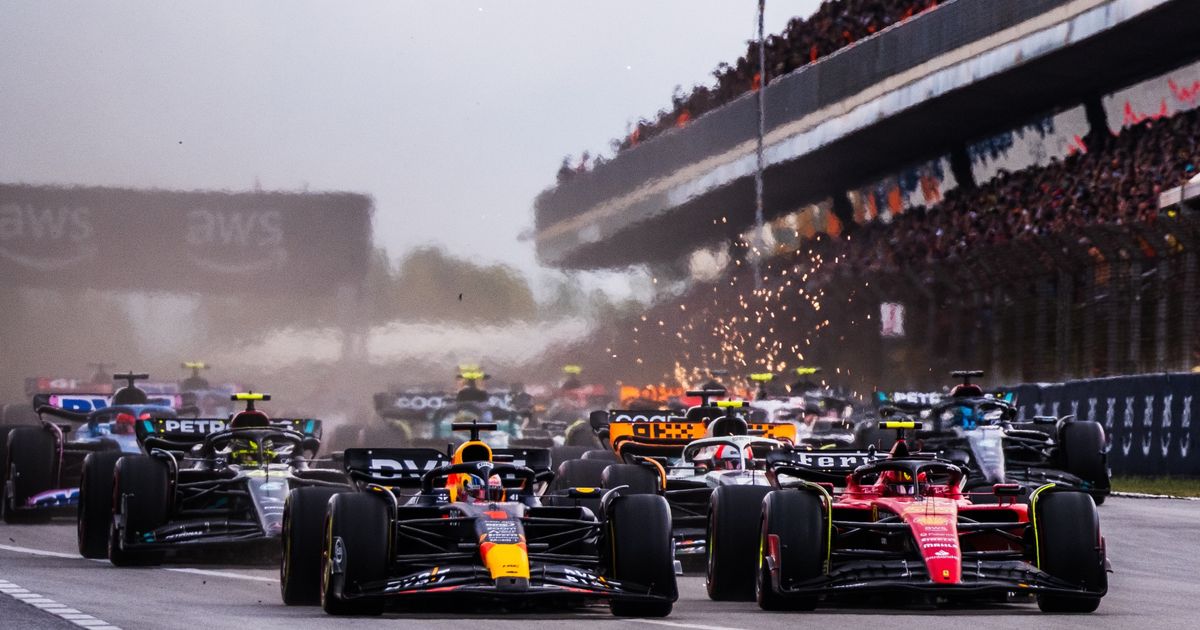 Chaos bij F1-start in Barcelona: Red Bull zet snelste tijd neer maar ...
