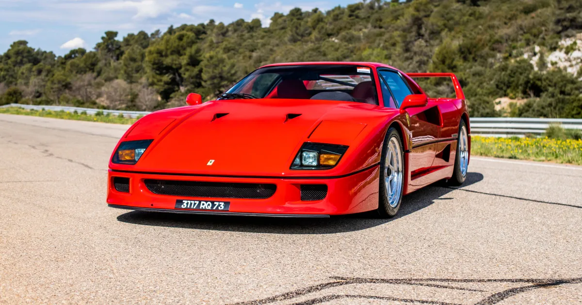 De Ferrari F40 van F1-legende Alain Prost wordt geveild