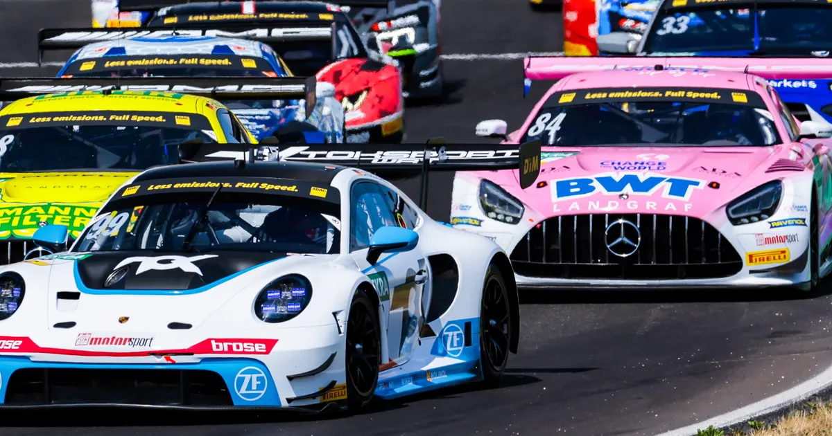 Dit zijn de dikste bolides die meerijden in het DTM kampioenschap op ...