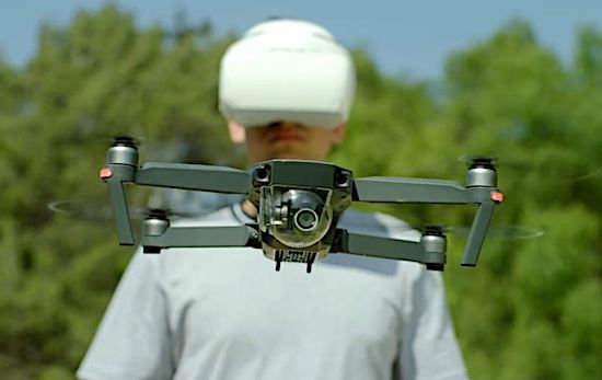De nieuwe DJI Goggles laat jou in first-person een drone en camera besturen