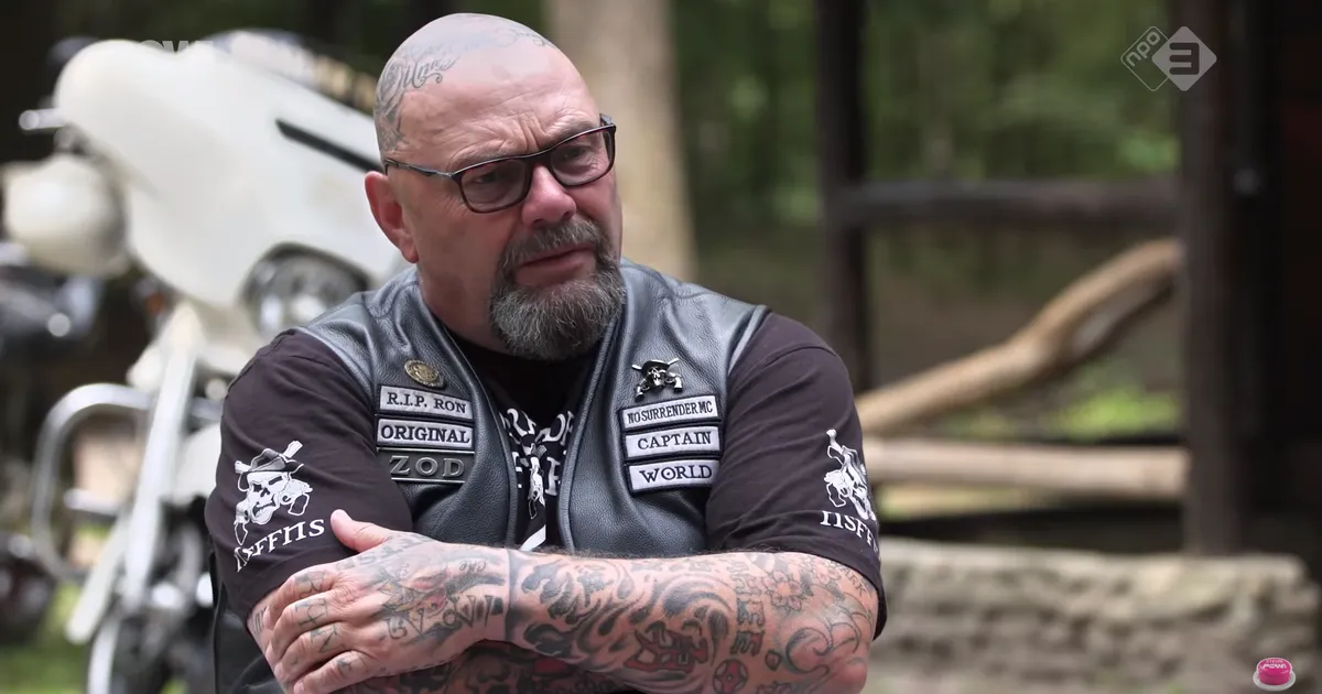 No Surrender van binnenuit, met Captain Henk in de hoofdrol