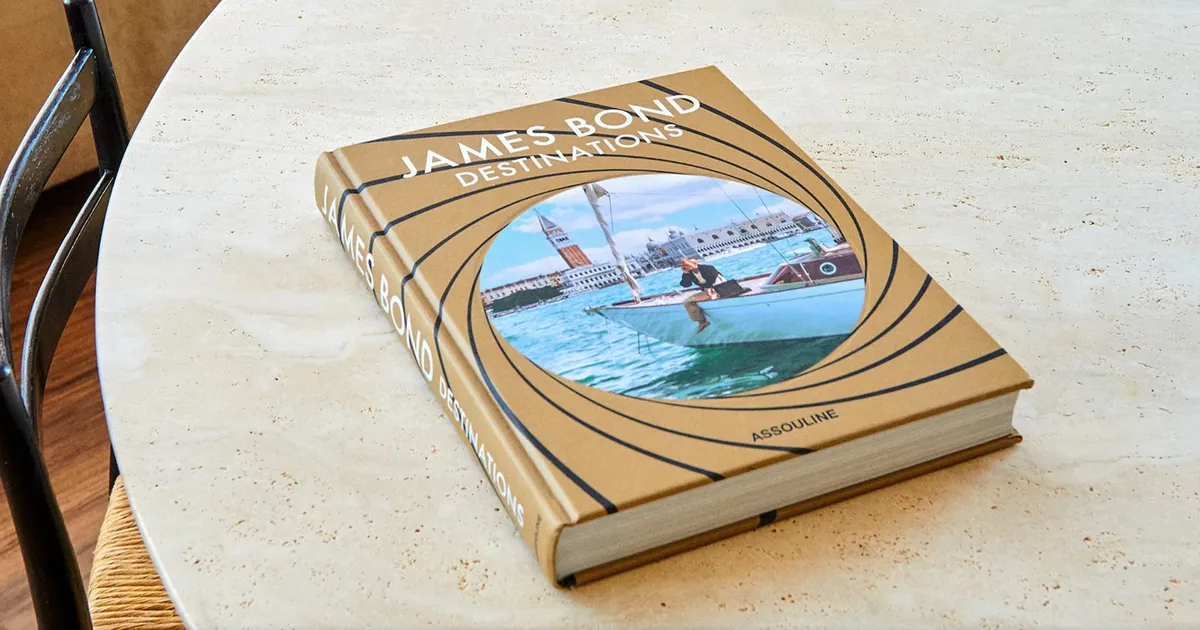 James Bond fotoboek neemt ons mee langs alle iconische filmsets