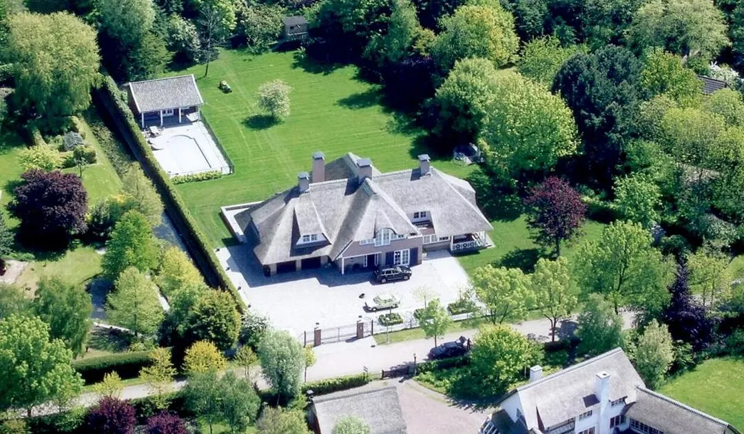 Funda Toppers #102: Roemrijke villa in de randstad