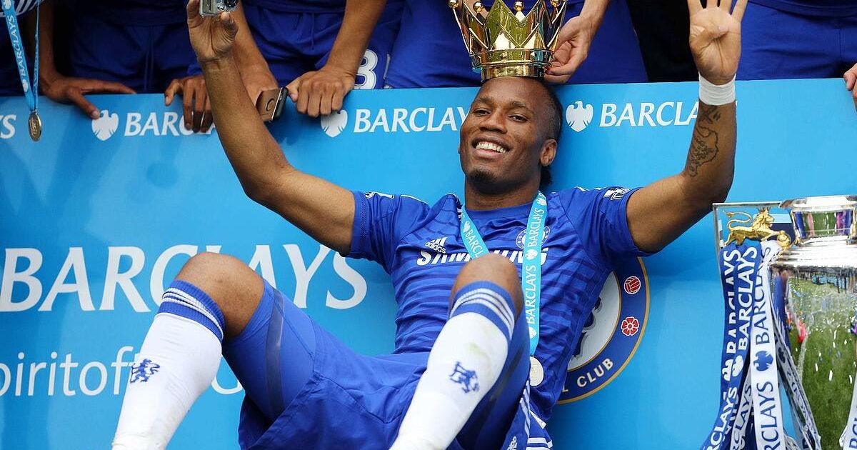 Drogba taille méchamment Labrune et l'OM
