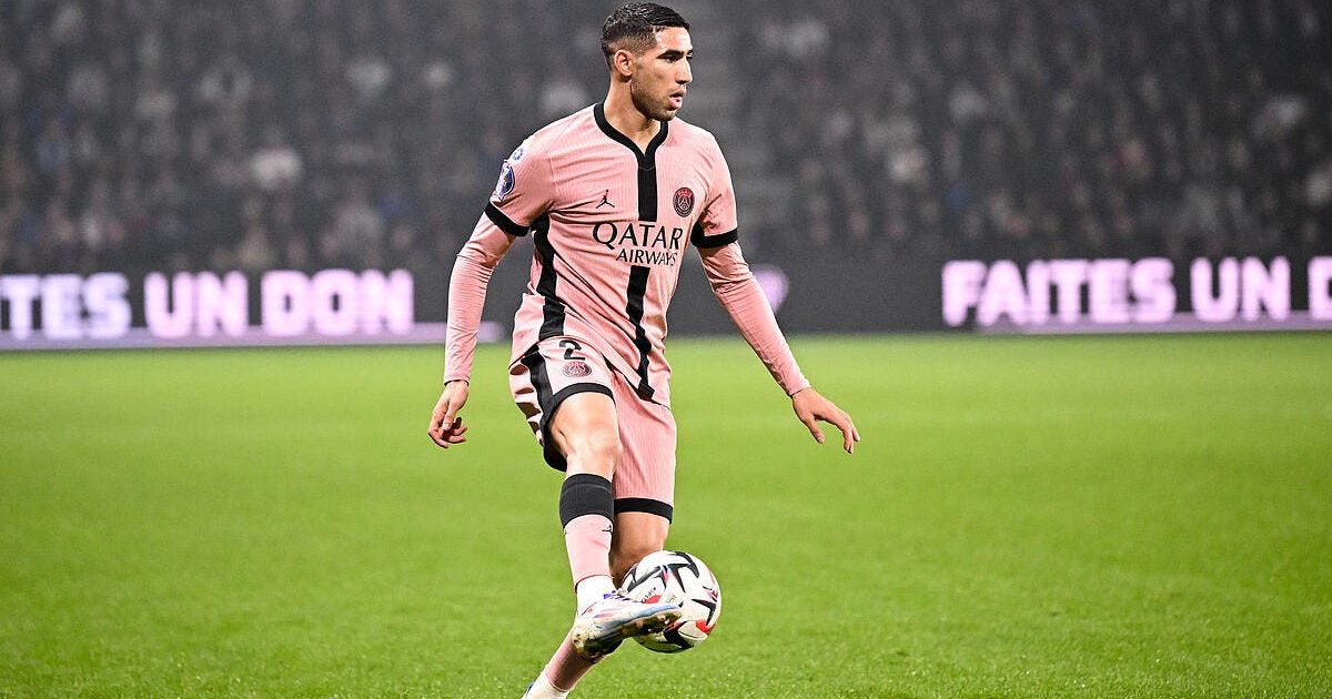 Hakimi voit la vie en rose et signe au PSG jusqu'en 2029