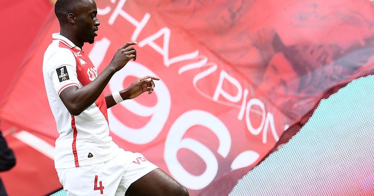 Monaco-Lille : Teze exclu après un violent high kick ! (vidéo)