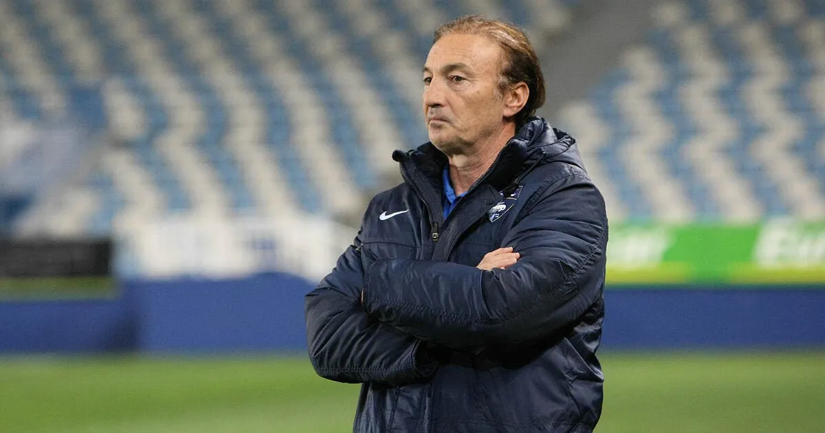 Mombaerts file au Japon