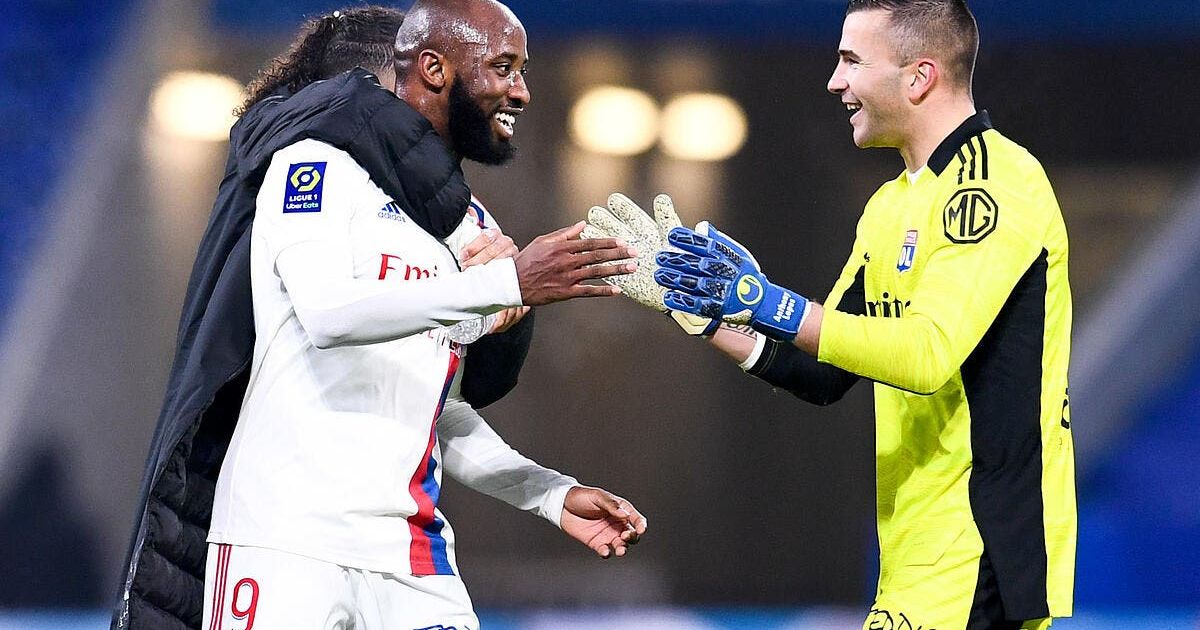 OL : Courbis détruit Lopes et sauve un Lyonnais