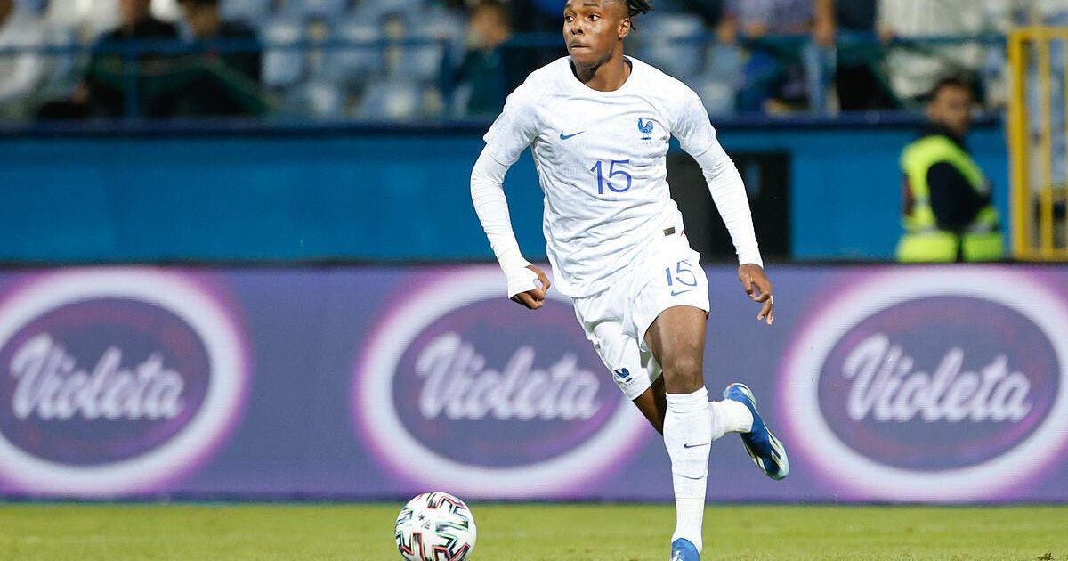 Pas de panique, Mathys Tel est encore loin de l’Allemagne