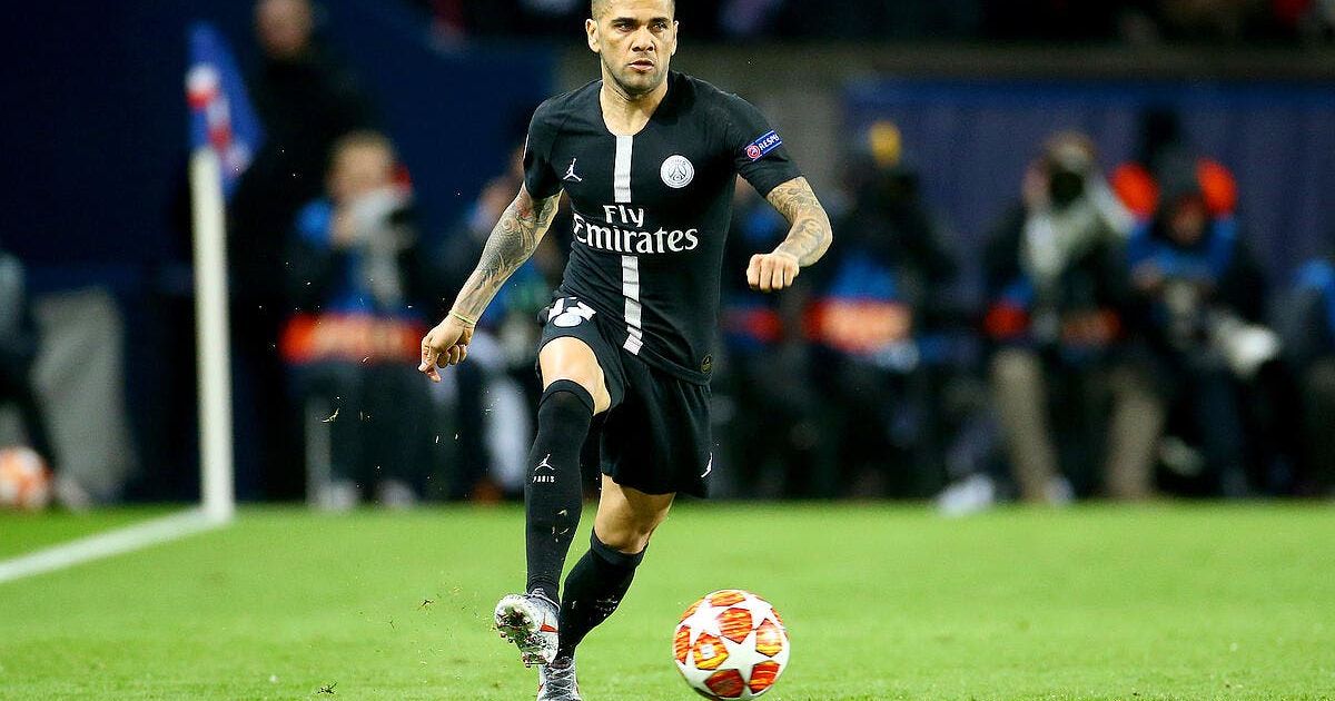 PSG : Dani Alves exige un mercato de feu sinon il part de Paris