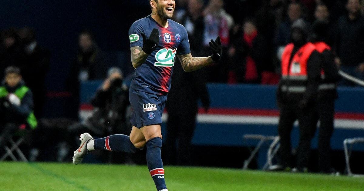 PSG : Dani Alves officialise son départ de Paris