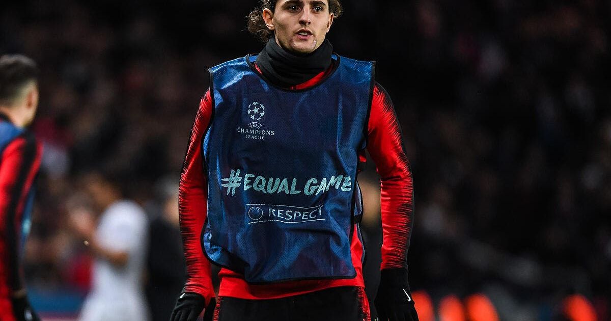 PSG : Rabiot se prend une banderole dans la tronche à Orléans