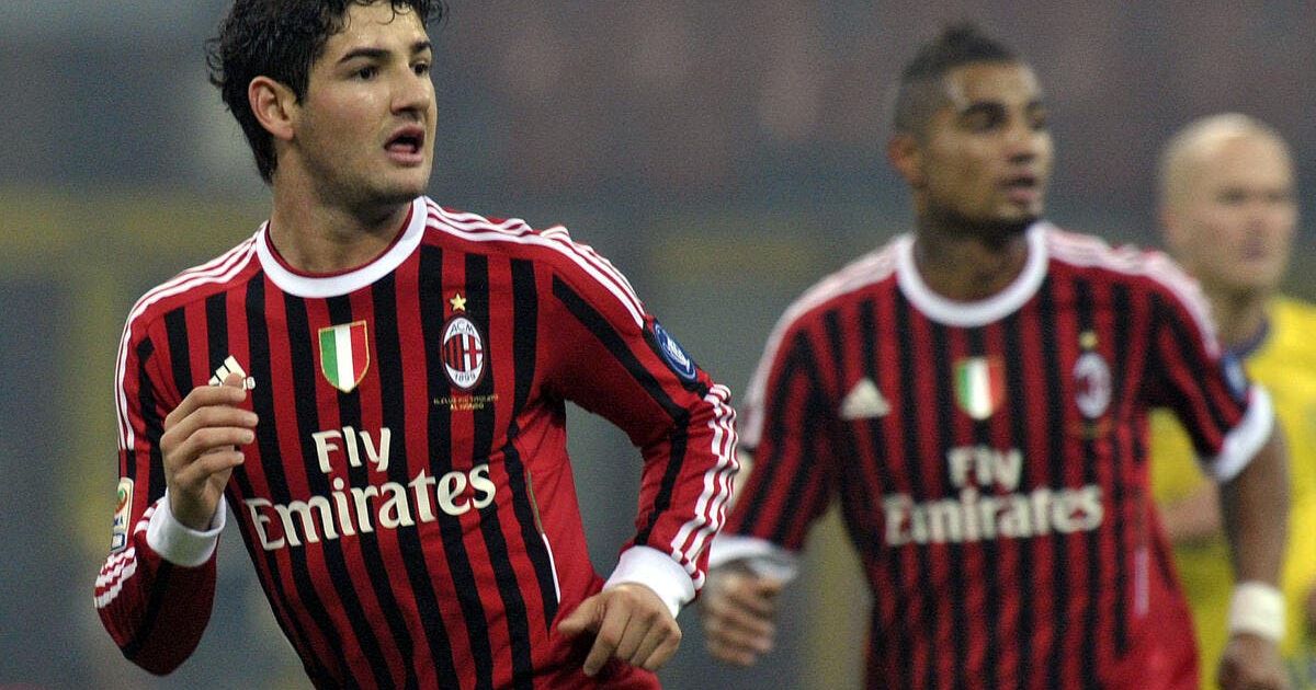 Vidéo : Le but de Pato face au PSG, son futur club