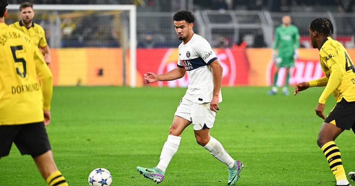 Zaïre-Emery offre sa carte jeune à Benzema et Mbappé