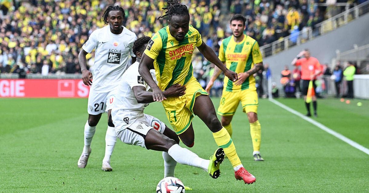 10ME pour Moses Simon, l'OM fixe une condition