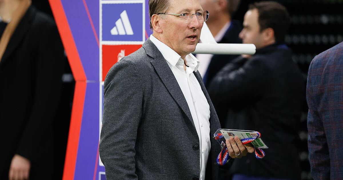 OL : Textor a de grosses dettes, Ares lui donne un sursis