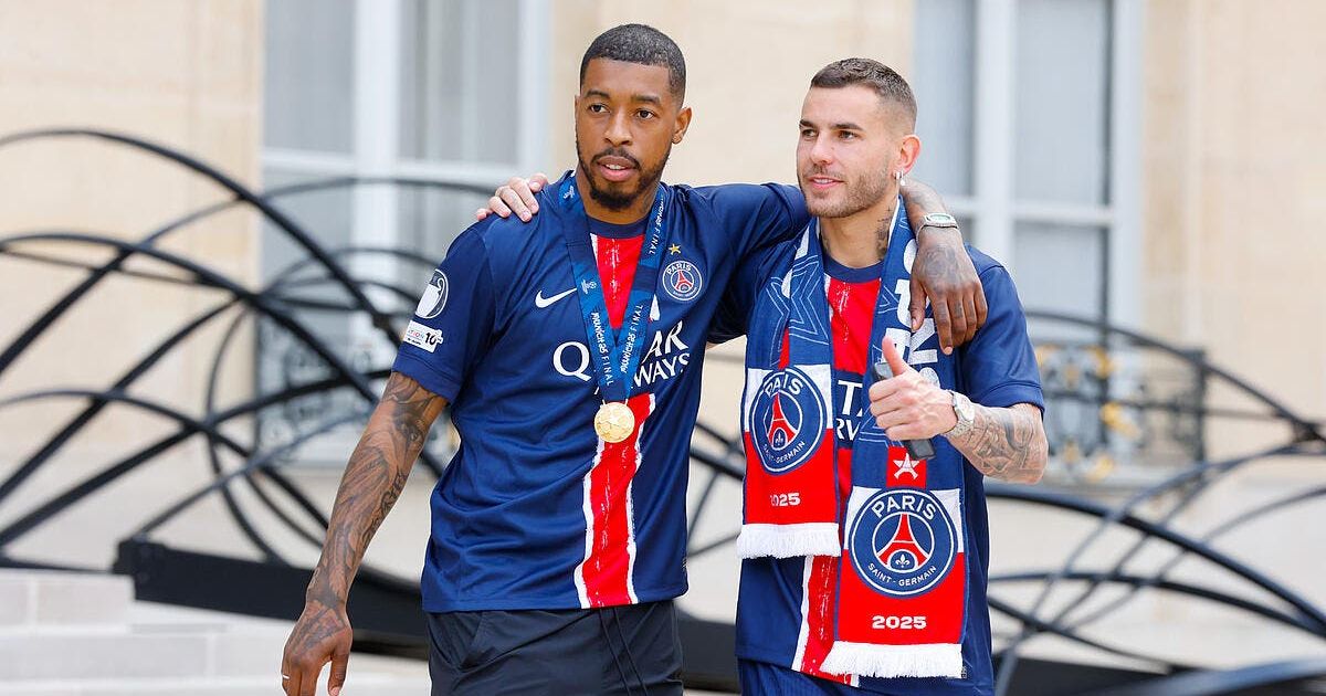 Le PSG surfe sur le titre et sort encore un nouveau maillot