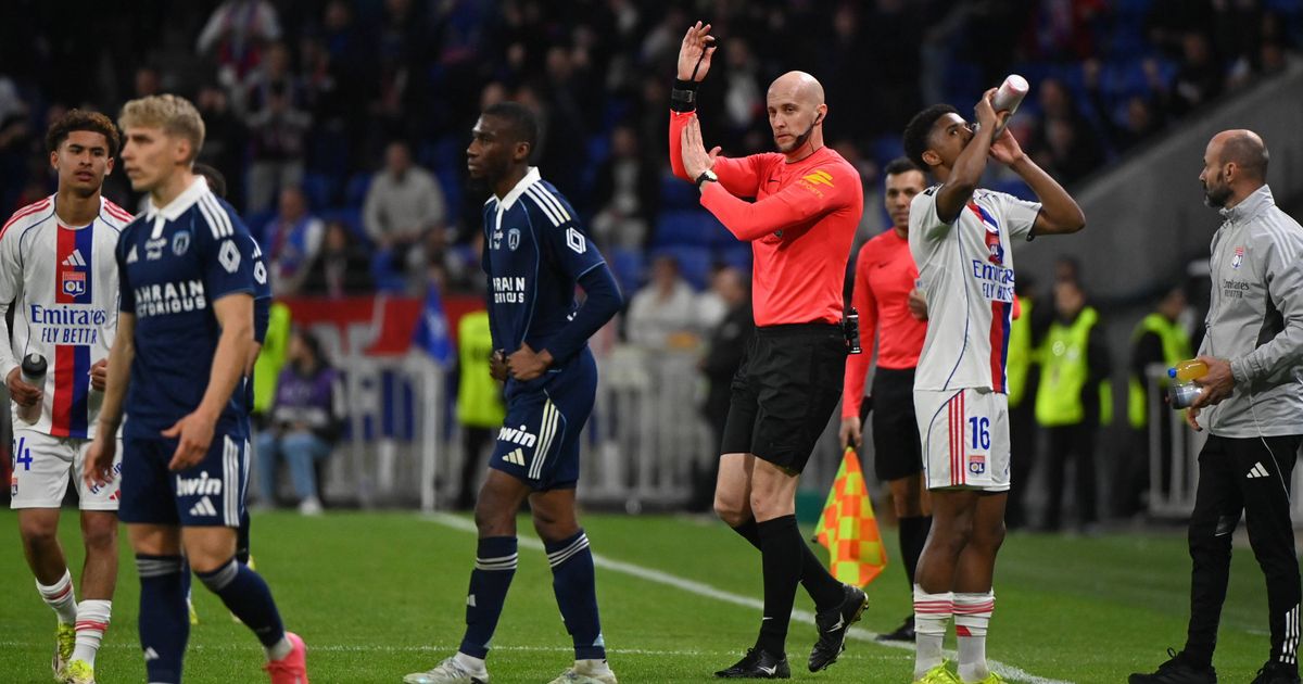OL : Penalty pour Lyon, les arbitres valident sans souci