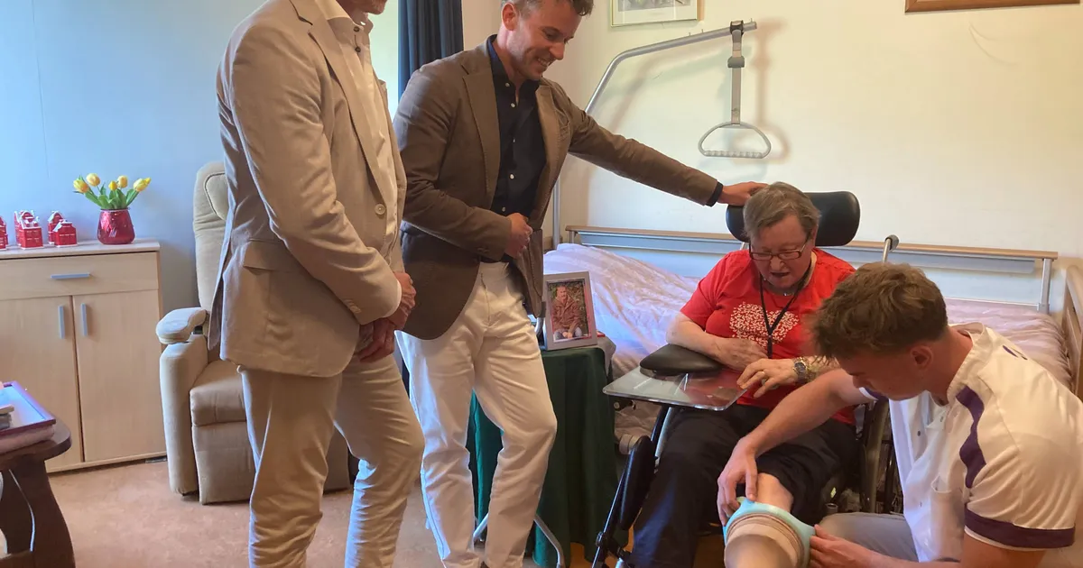 Steunkousen aandoen zonder fysieke belasting: Thebe implementeert organisatie breed de Helpsoq