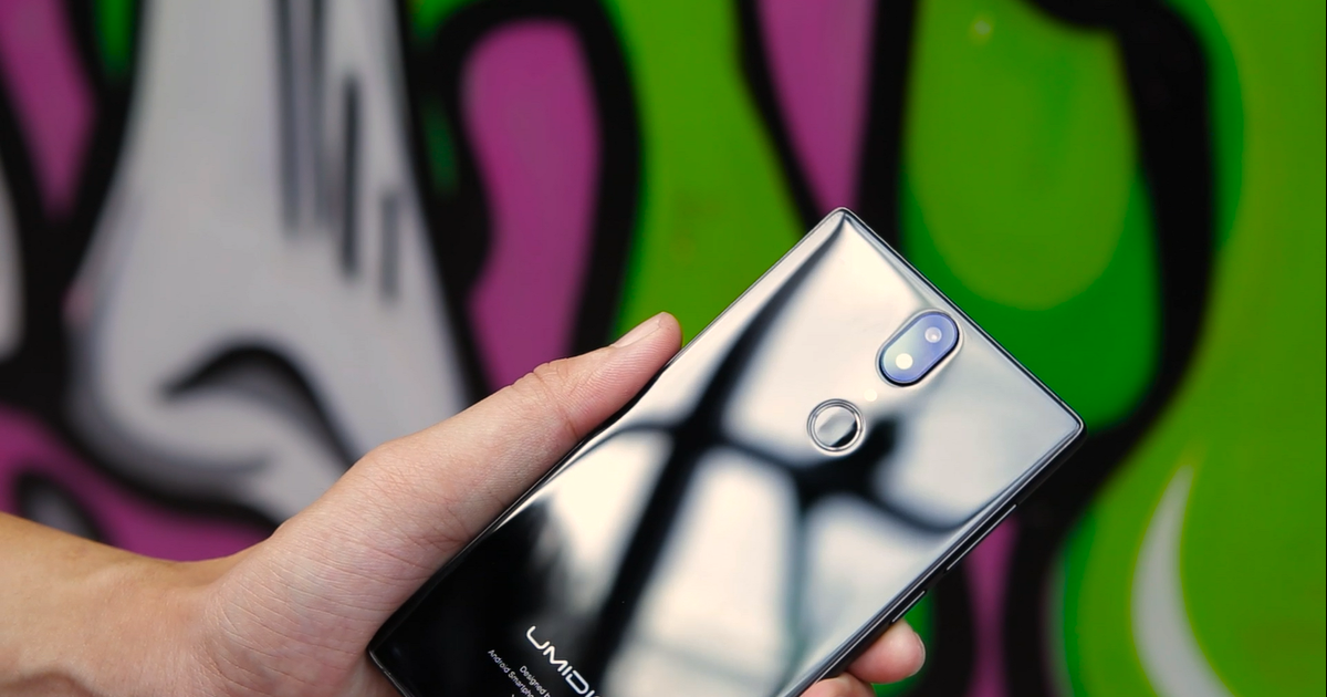 All you need to know about the UMIDIGI Crystal - Hands-On Video
