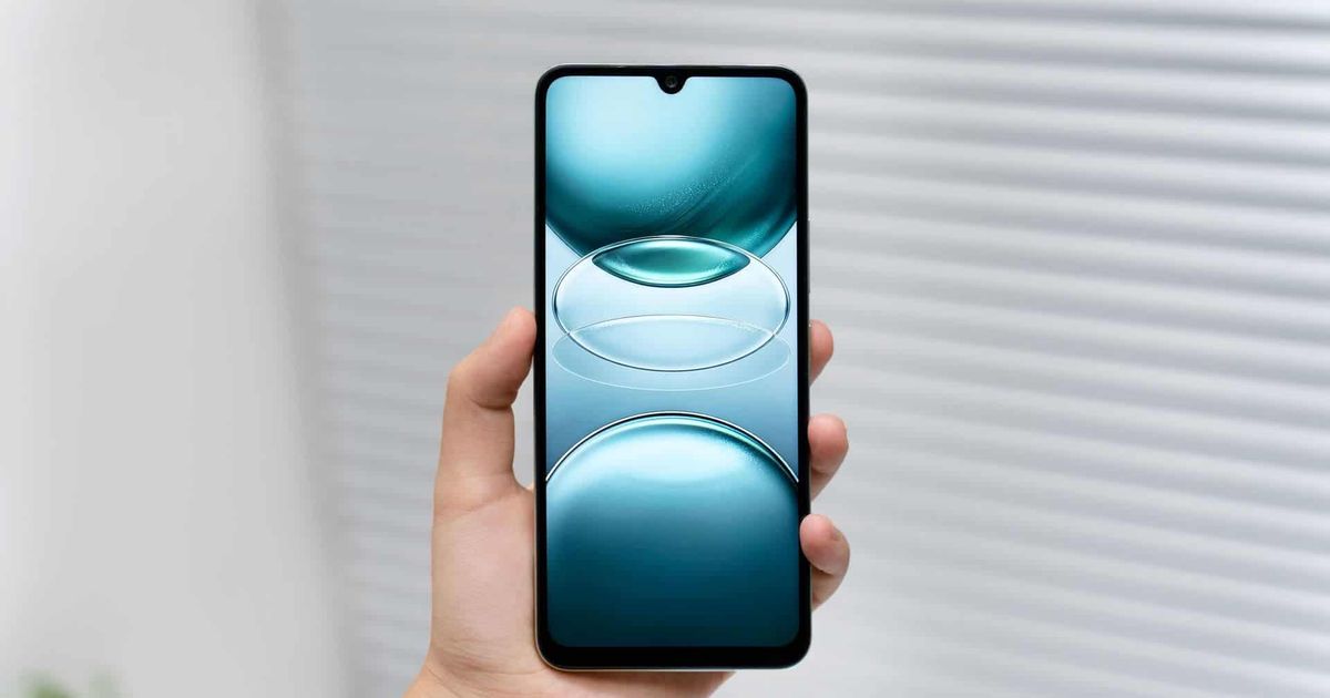 UMIDIGI’s Largest Screen Yet: Hands-On with the 6.9-Inch G100
