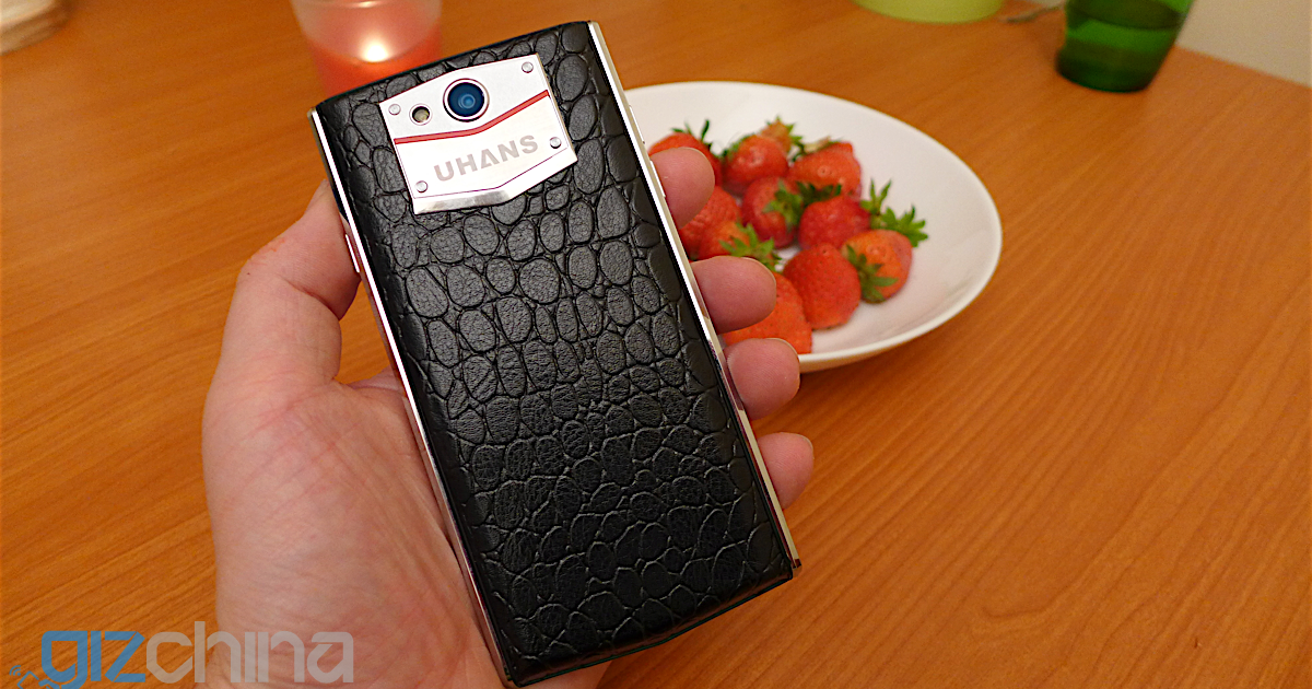 Hands on photos with the Uhans U100