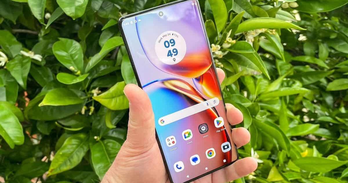 Motorola Users: Android 14 Update Roadmap Unveiled