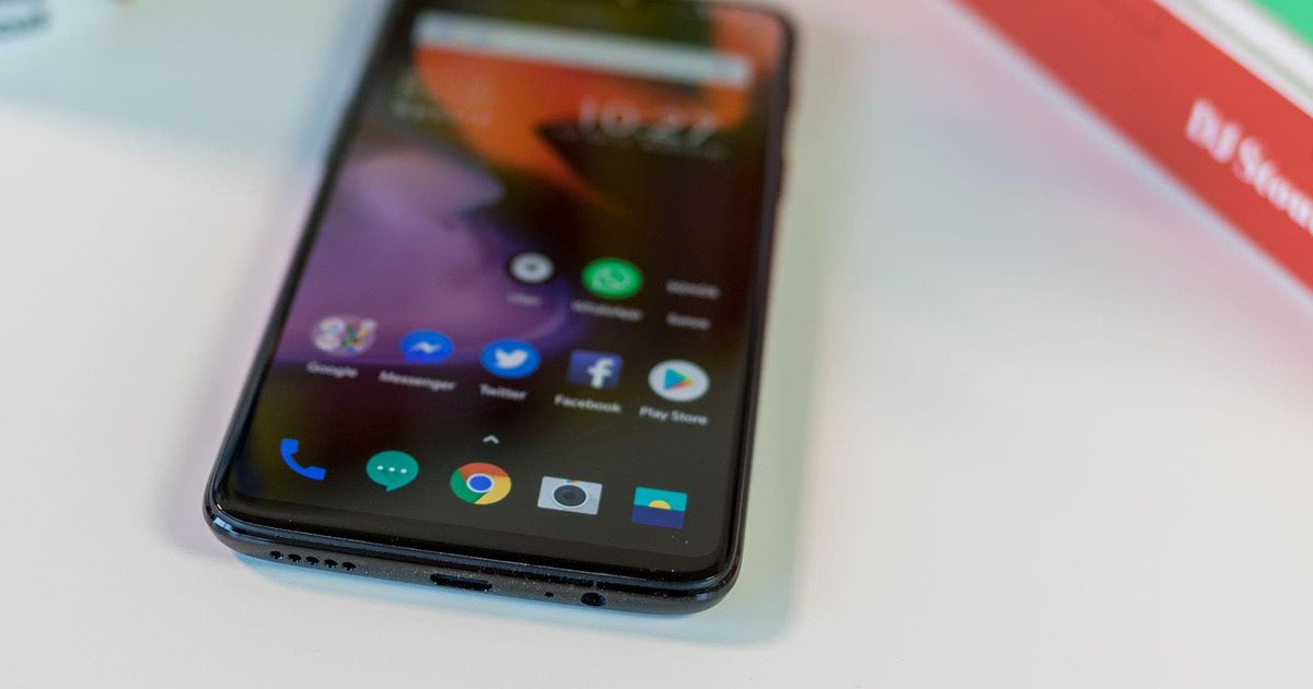 OnePlus ask fans what's their favorite OP6 feature and the 3.5mm...