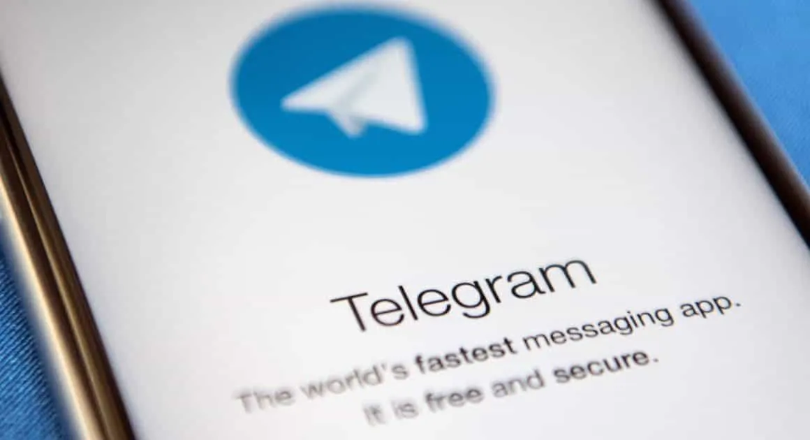 Group video calls and animated backgrounds appeared in Telegram Beta