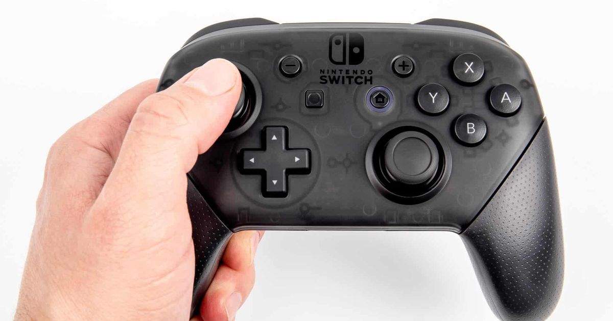 Nintendo patent - new handle has a unique shape, a bit like a VR headset