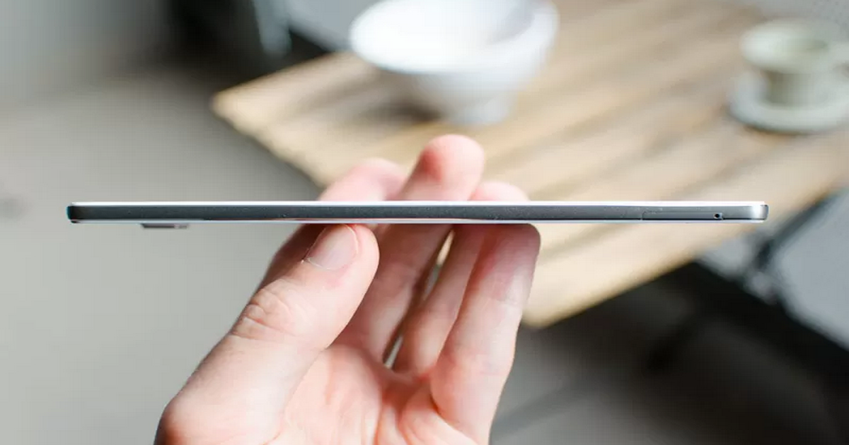 Ultra-Thin Smartphones Are Back—But Do We Really Want Them?