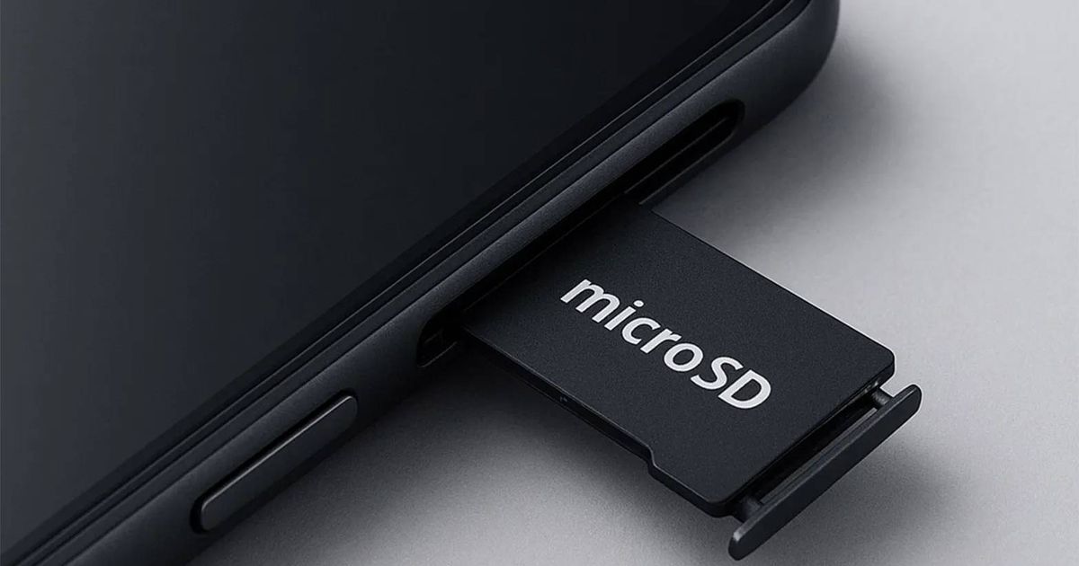 Why Your Next Mid-Range Phone Might Finally Have Expandable Memory