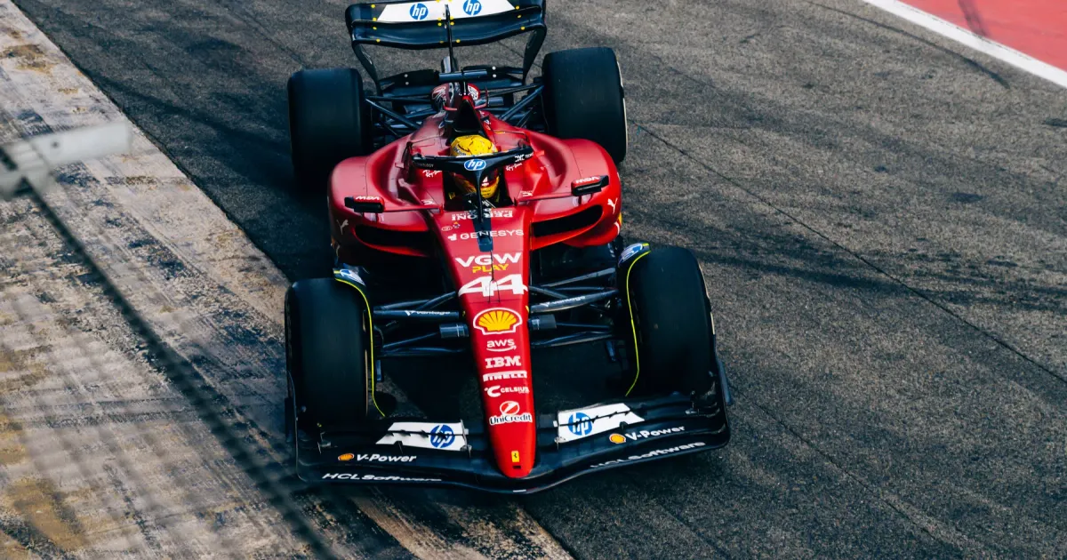 Hamilton "éclipse" Leclerc chez Ferrari : le Britannique choyé par un ...