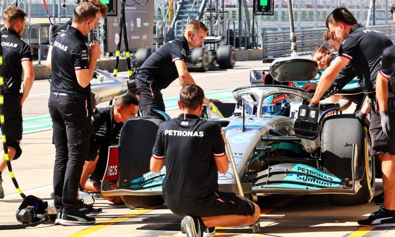 'New front wing Mercedes does not comply with F1 regulations'